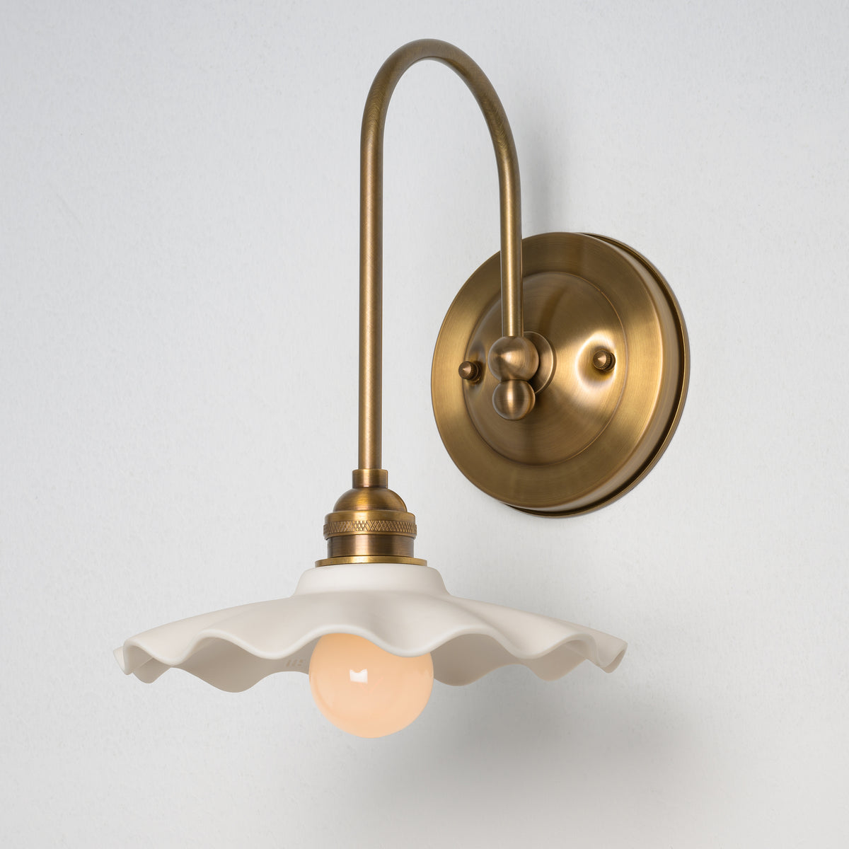 Fonthill Small | Swoop Sconce – Olde Brick Lighting