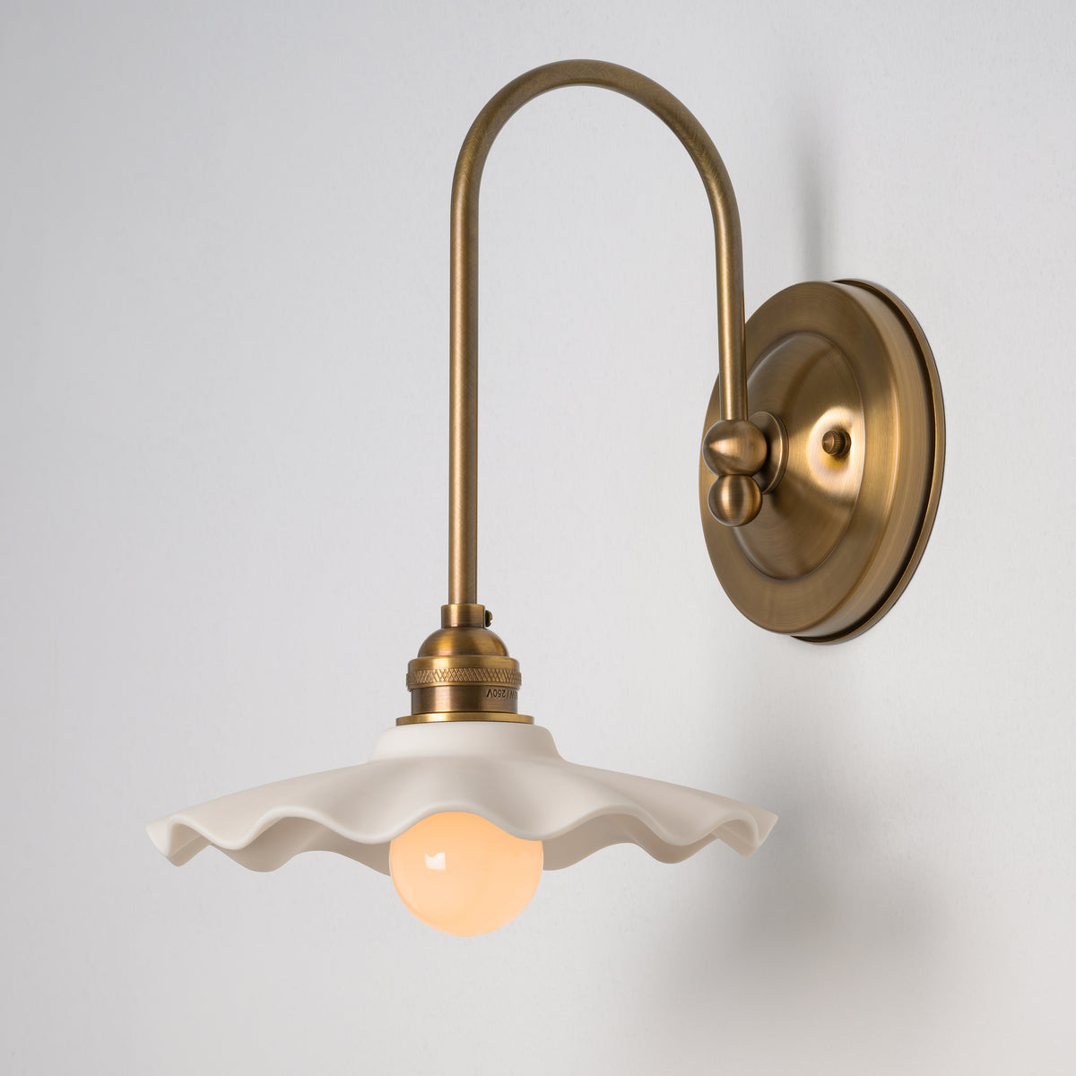 Fonthill Small | Swoop Sconce – Olde Brick Lighting
